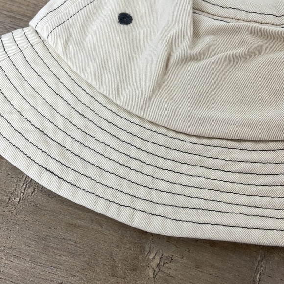 Urban Outfitters | Accessories | New Mens Urban Outfitters Cream ...